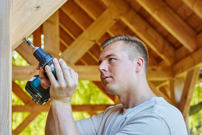 Quelle est la différence entre un chevron et une lambourde